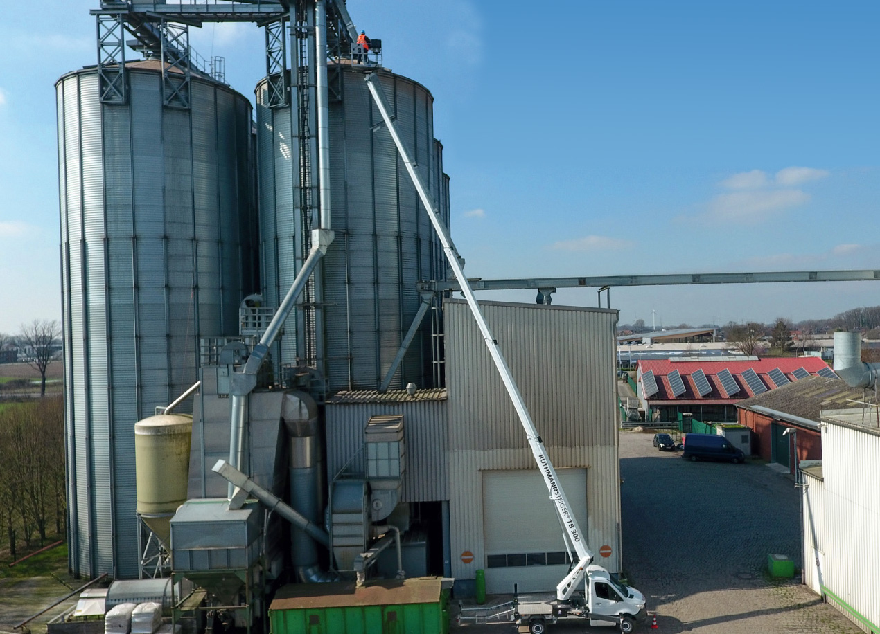 Truck Mounts - HiWin Services Ltd